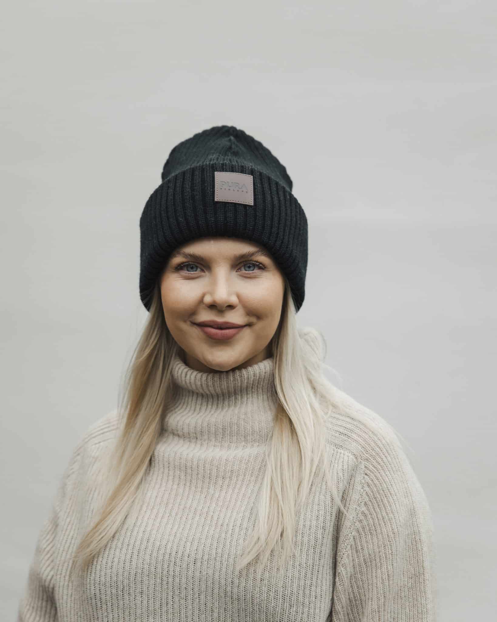 MERINO Large Rib Beanie -pipo, musta | PURA Finland