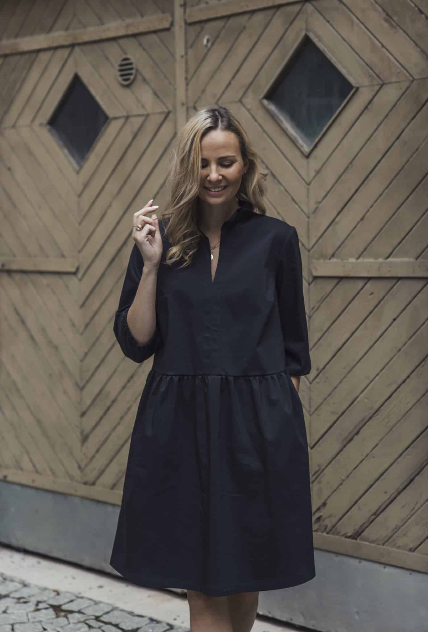 COTTON Blend Flow Dress -mekko, musta | PURA Finland